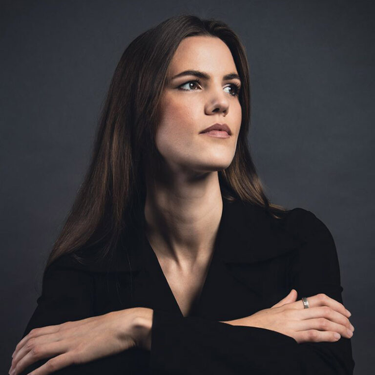 Raissa Moor – Miss Motte AUDIO